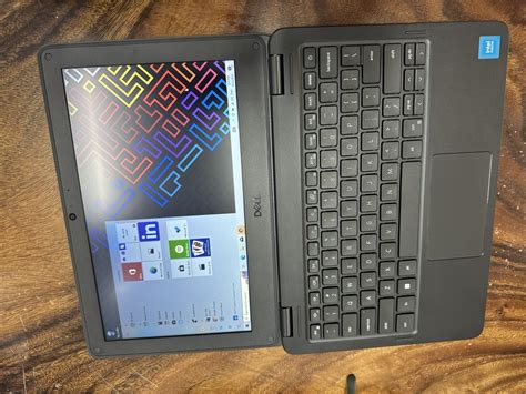 Dell Latitude 3140 Laptop Triều Phát