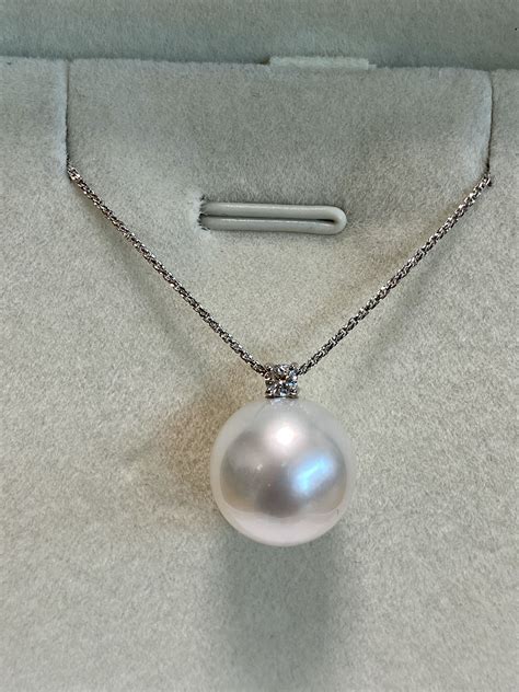 13mm 18k South Sea White Pearl Pendant Pearls Pendant Pearl Pendant