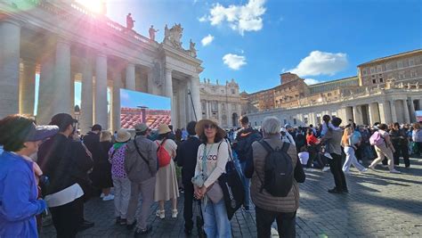 Hans 실시간 ⏰⏰ 평생 잊지못할 순간과 기억이지 않을까 생각합니다 지금 우리팀은 서유럽 여행중인데 이런 우연이 있을까요 바로 오늘 교황선출 현장인 바티칸근처에서