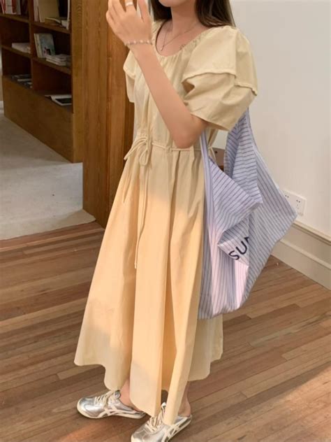 더오프닝 소엔 퍼프 스퀘어넥 롱 플레어 원피스 5976