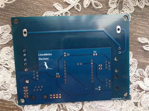professional weather station using esp8266 and esp32 diy please check