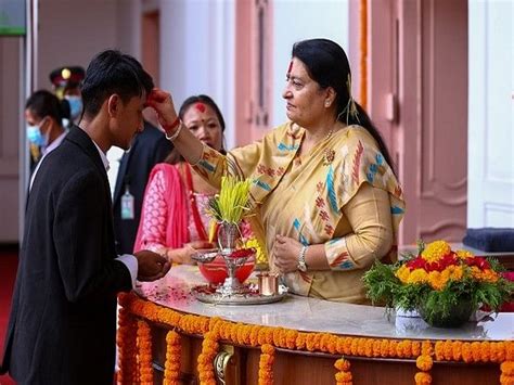 Dussehra Nepal President Offers Tika Prasad To Public On Bijaya Dashami Theprint Anifeed