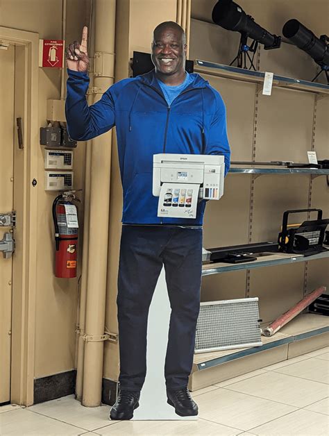 Shaq Holding A Tiny Printer R Shaqholdingthings