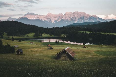 Lightboxjs An All In One React Lightbox