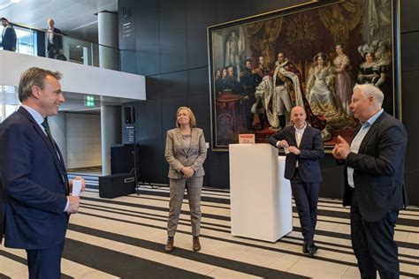 Reuzenarbeid De Bouw Van Het Moderne Nederland In Beeld Willem Van Der Ham
