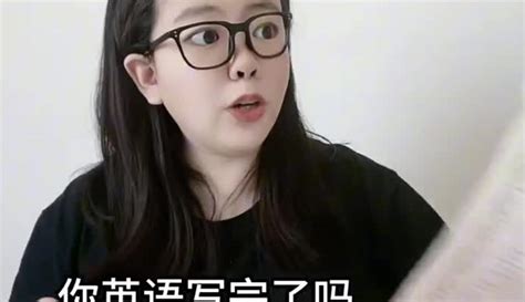 同桌变作业战友上课私藏警卫手表趣事多 爱奇艺