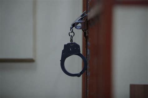 В Кашкадарье взята под стражу женщина подозреваемая в содержании 14 летней девочки в