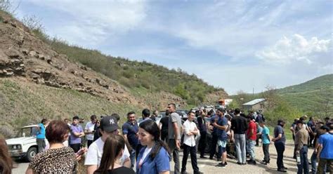 ՈւՂԻՂ Լարված իրավիճակ Կիրանցում փորձում են ականազերծման աշխատանքներ իրականացնել