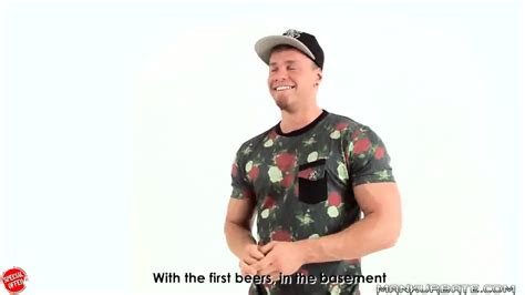 Sexy Stud Shows Off His Muscles