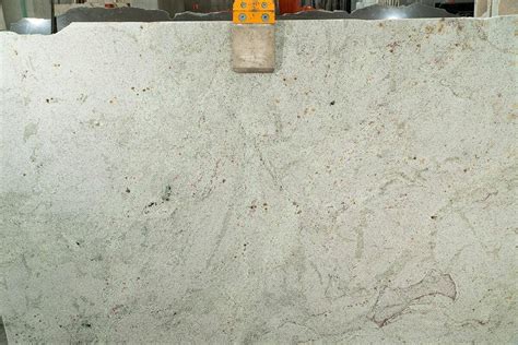 Granito Blanco Itaunas Lámina Mármoles Puente