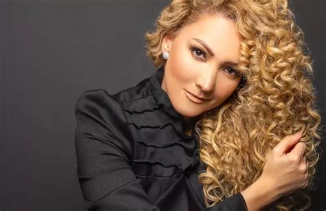 Interview With Singer Songwriter Erika Ender Miami New Times