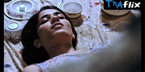 Ruhani Sharma Butt Breasts Scene In Agra Tnaflix Com