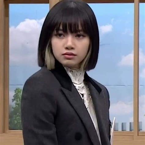 Pin De Robert Volarić Em Lisa Coreografia De Dança Inspiração Cabelo