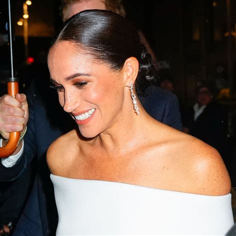 Meghan Markle Style Fashion Dresses And More Hello