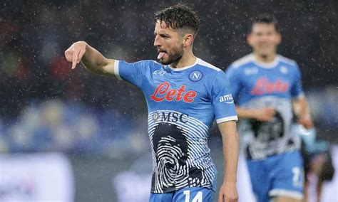 Napoli Lazio Il Gesto Dellattaccante Che Fa Impazzire I Tifosi
