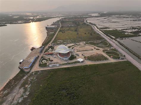 កំពង់ផែទេសចរណ៍អន្តរជាតិកំពត