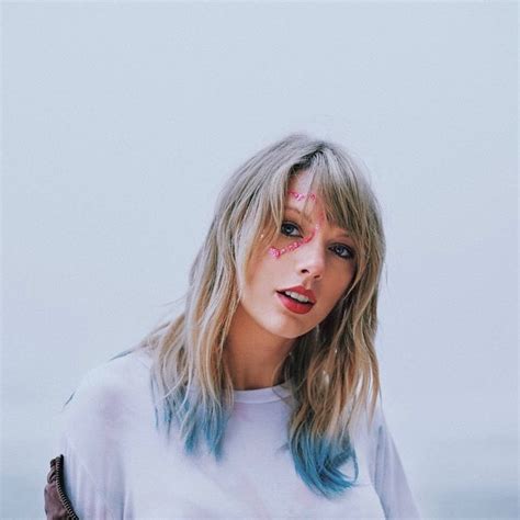 O álbum Lover De Taylor Swift Está Cheio De Referências E Easter Eggs