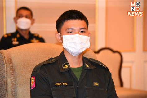 มอบรางวัล “น้องบอส” ช่วยชีวิตนักเรียนถูกไฟช็อต ผบ ทบ ชื่นชม เป็นตัวอย่างเยาวชน