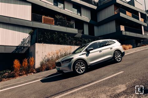 Ako nabíjať elektromobil v meste a na sídlisku Mýty a fakty