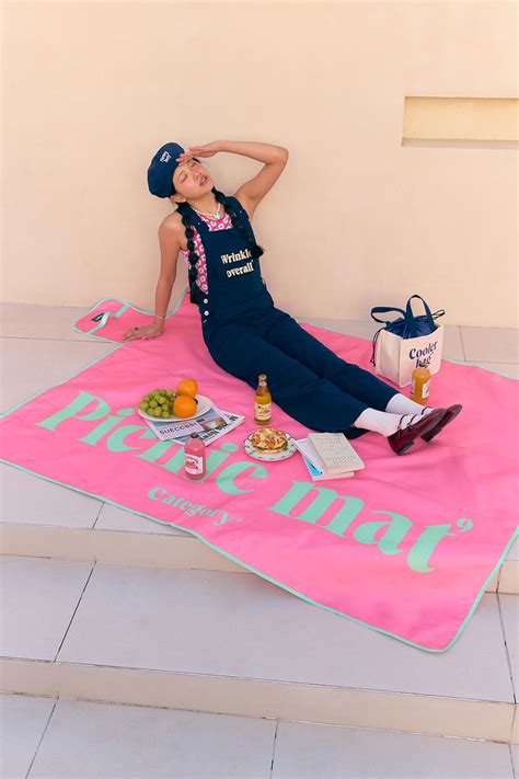 Picnic Mat Pink 감도 깊은 취향 셀렉트샵 29cm