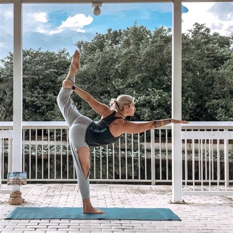 Barefoot Yoga And Bodywork