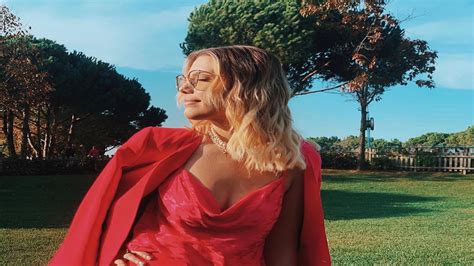 Eda Ece Paylaştığı Son Fotoğraf Takipçileri Tarafından çok Beğenildi Bildirimlerim