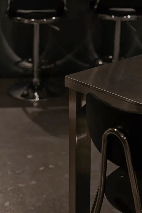 블랙톤 모던하고 고급스러운 16평 와인바 인테리어 용산구 한남동 블랙톤 모던하고 고급스러운 16평 와인바 인테리어 용산구 한남동