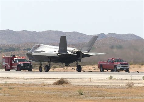 The F 35a Has Started Tailhook Testing At Edwards Afb The Aviationist