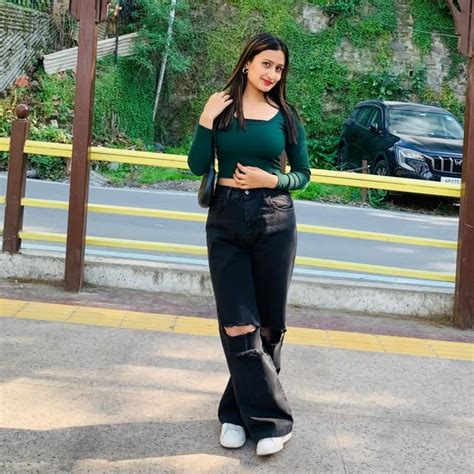 𝓜𝓮𝓱𝓪𝓴 𝓣𝓱𝓪𝓴𝓾𝓻 mehak thakur instagram photos and videos