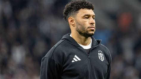 The Ox Is Back Why Free Agent Alex Oxlade Chamberlain Has Returned To