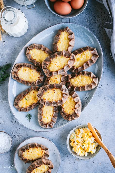 Karjalanpiirakka Karelische Piroggen Mit Eibutter Savorylens