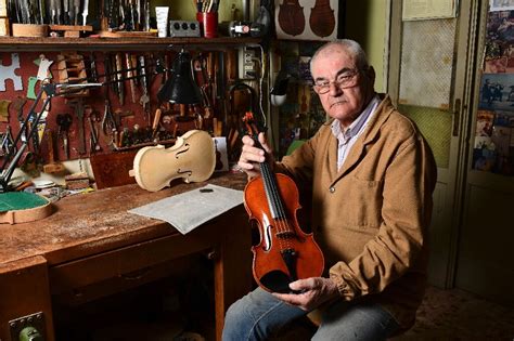 Classic Violin Maker From Cremona At Lachlan Ricardo Blog