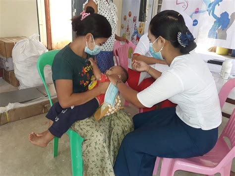 ပလောက်မြို့၌ အသက် ၆ လမှ ၅ နှစ်အောက် ကလေးငယ်များအား ဗီတာမင်အေဆေးများတိုက်ကျွေး Information