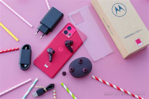 Motorola Edge Fusion In Viva Magenta Hands On Review Gsmarena Com News