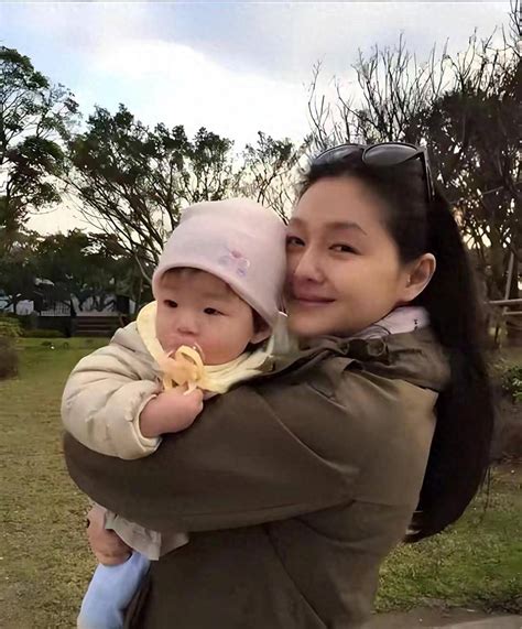 小s怂恿姐姐离婚，自己却忍辱负重，如今大s频繁流产显老态徐熙媛汪小菲婚礼