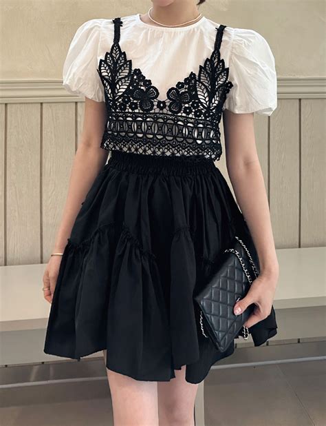 꽃나시 세트투피스 블라우스 퍼프 뷔스티에 레이스 펀칭 반팔 신상 여름 에이블리