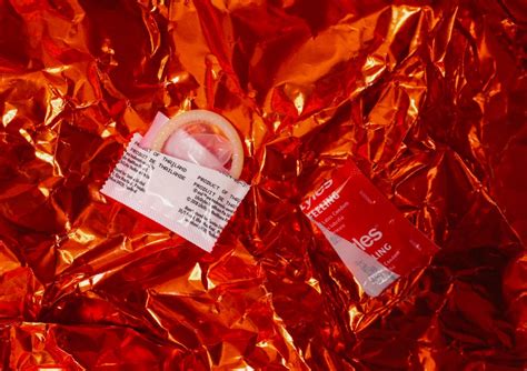 Como ensinar as pessoas sobre sexo quando você não tem permissão para