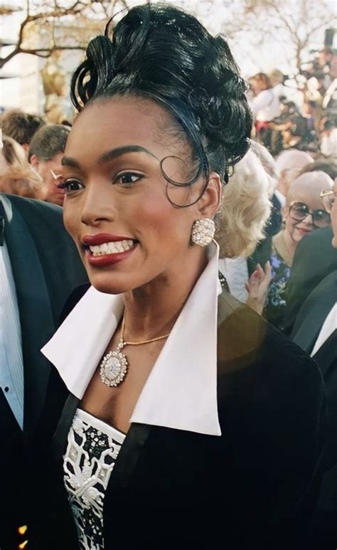 Angela Bassett On Instyle S February 2022 Badass Issue — She S Still