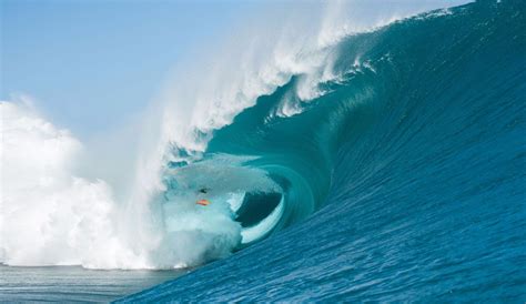 27 Of The Craziest Teahupoo Shots That You Really Really Need To See