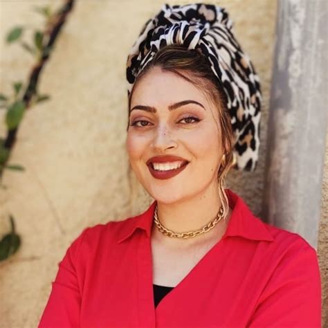 שירה סליי Youtube