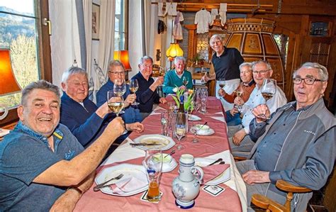 Seit über 40 Jahren Trifft Sich Der Sportler Stammtisch Im Neu Meran In
