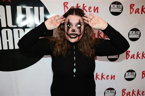 Ikke Til At Genkende Stephanie Fra Årgang 0 Med Gennemført Halloween