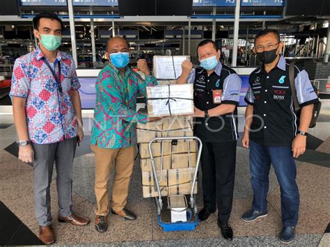 Bantuan Sarung Tangan Latex Antara Foto