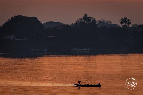 รุ่งอรุณฤดูหนาว ริมฝั่งโขงนครพนม