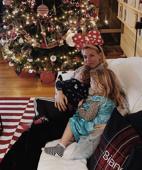 Γενέθλια για τον γιο της Βίκυς Καγιά Δείτε το εντυπωσιακό πάρτι Pics Cy