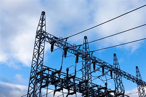 Bagian Dari Stasiun Transformator Untuk Arus Tinggi Foto Stok Unduh Gambar Sekarang Istock