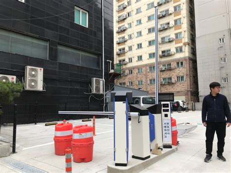 주차자단기 차량번호인식기 무인주차요금정산기 등 주차관제시스템을 서울시 성동구 광진구 동대문구 중랑구 동대문구 장안동 Jk빌딩 주차장에 설치 시공한 현장 무인주차관제