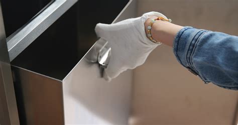 ถังขยะสแตนเลสในห้องน้ำ และที่ใส่กระดาษสแตนเลสเกรด 304 แบบติดผนัง ในห้องน้ำ มี3ขนาดให้เลือก