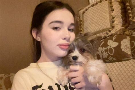 Пин от пользователя 𝐯𝐥𝐚𝐝𝐚🤍 на доске 𝐬𝐨 𝐝𝐫𝐞𝐚𝐦 ️ Фотографии девочек Винтажные плакаты Картинки