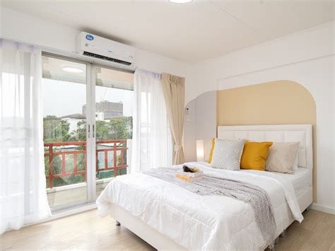 บางนา เพลซ ห้องใหญ่ ใจกว้าง 40 ตร ม แต่งสวย พร้อมอยู่มาก ราคานี้ หาที่